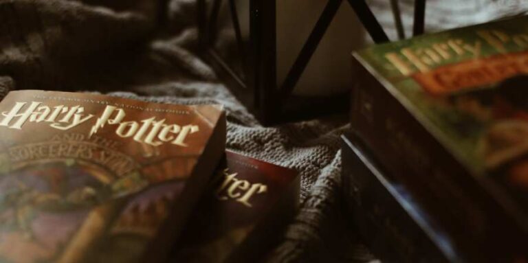 How Did J.K. Rowling Write the Harry Potter Series? – Chilkibo Publishing